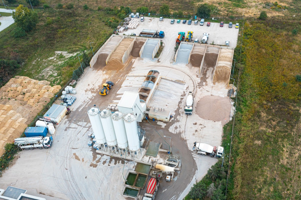 Quad®: a range of admixtures and services for complex local sands and ...